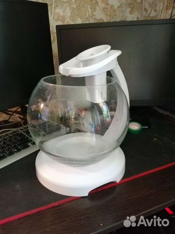 Аквариум с водопадом и подсветкой